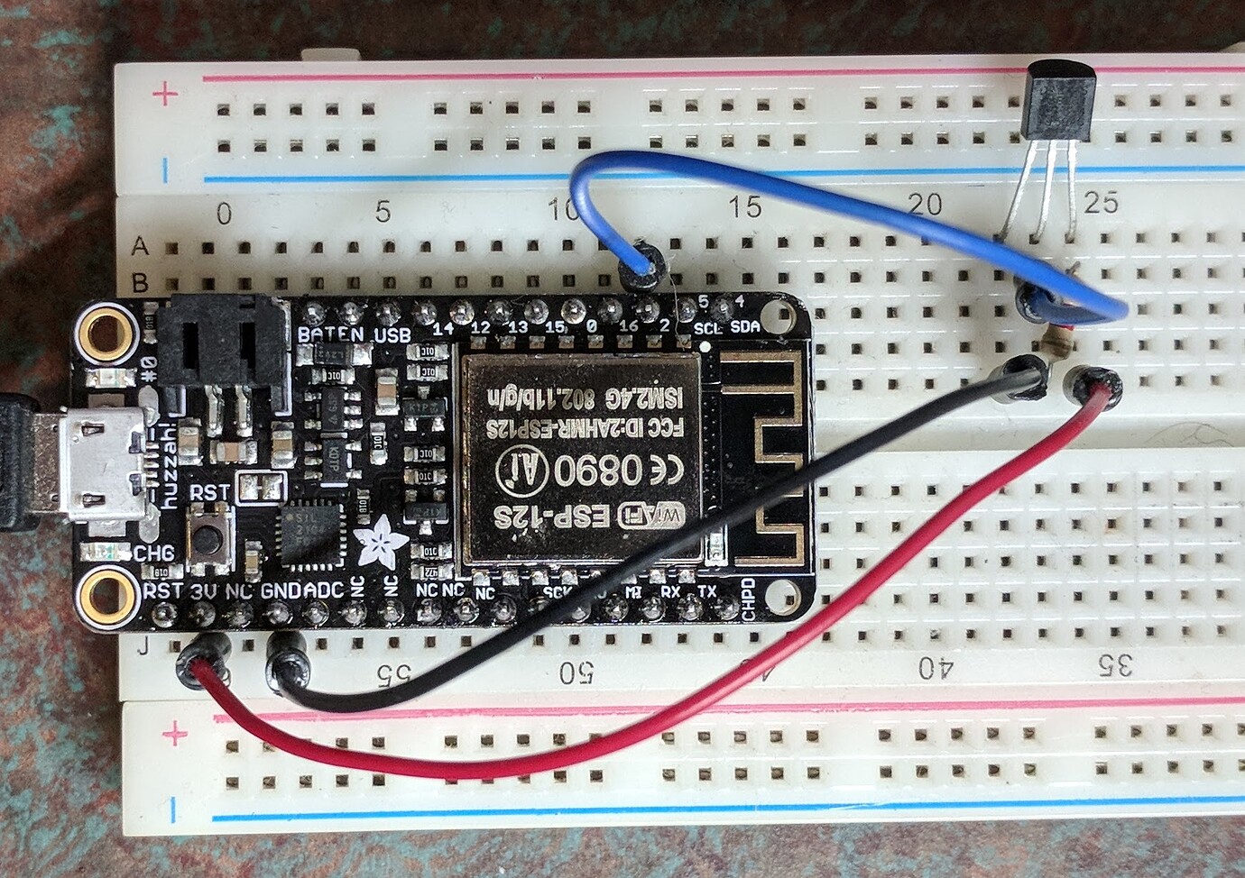 1-Wire (DS18B20) > Adafruit Feather HUZZAH ESP8266 - FIoT - GOATech